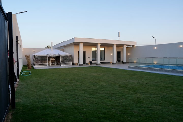 شاليهات نجد في ديراب منتجع يجمع الفخامة والهدوء - Riyadh