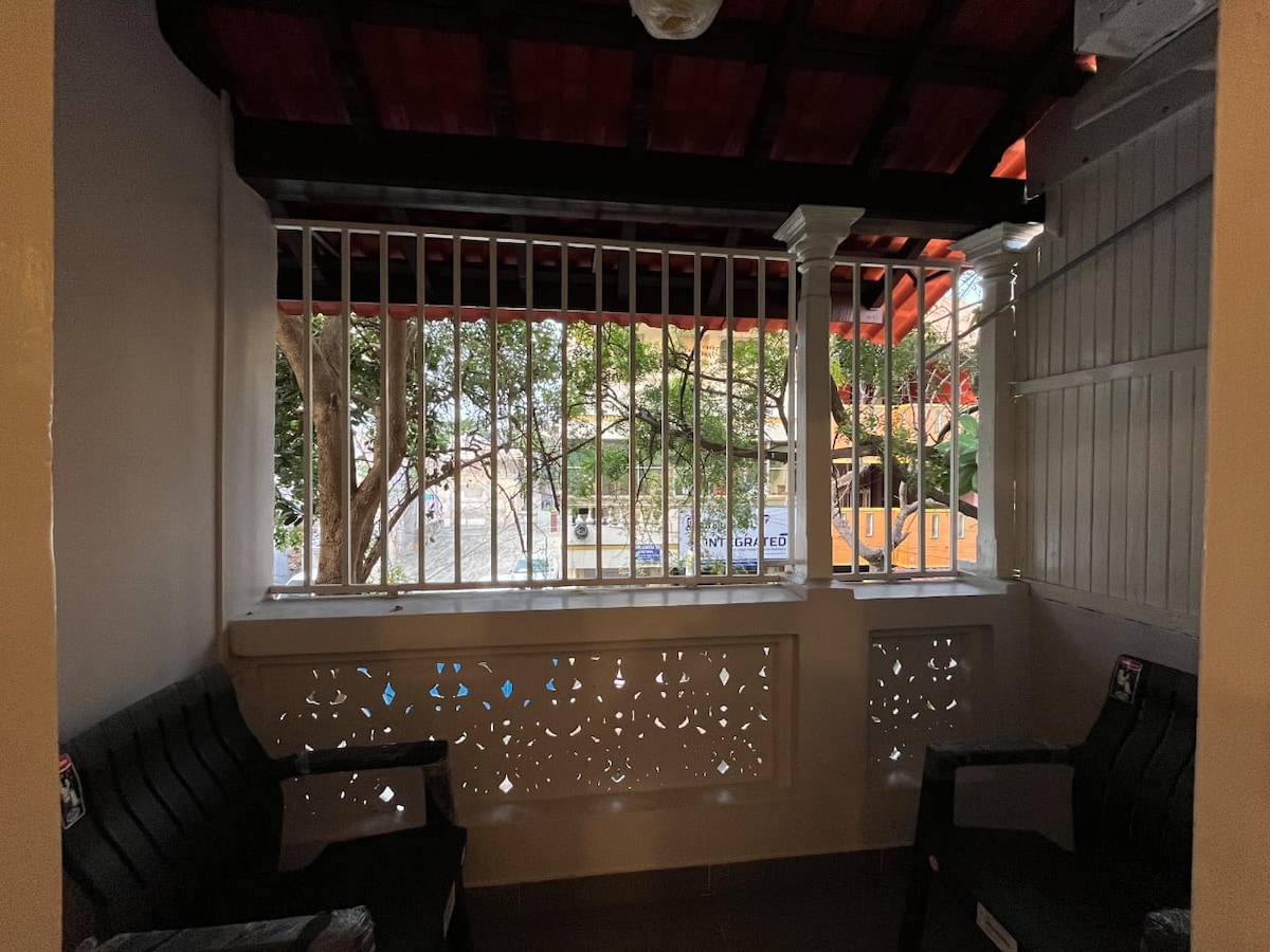 Auro Mithra Heritage Stay - White Town - Anandha - Houses for Rent in ...