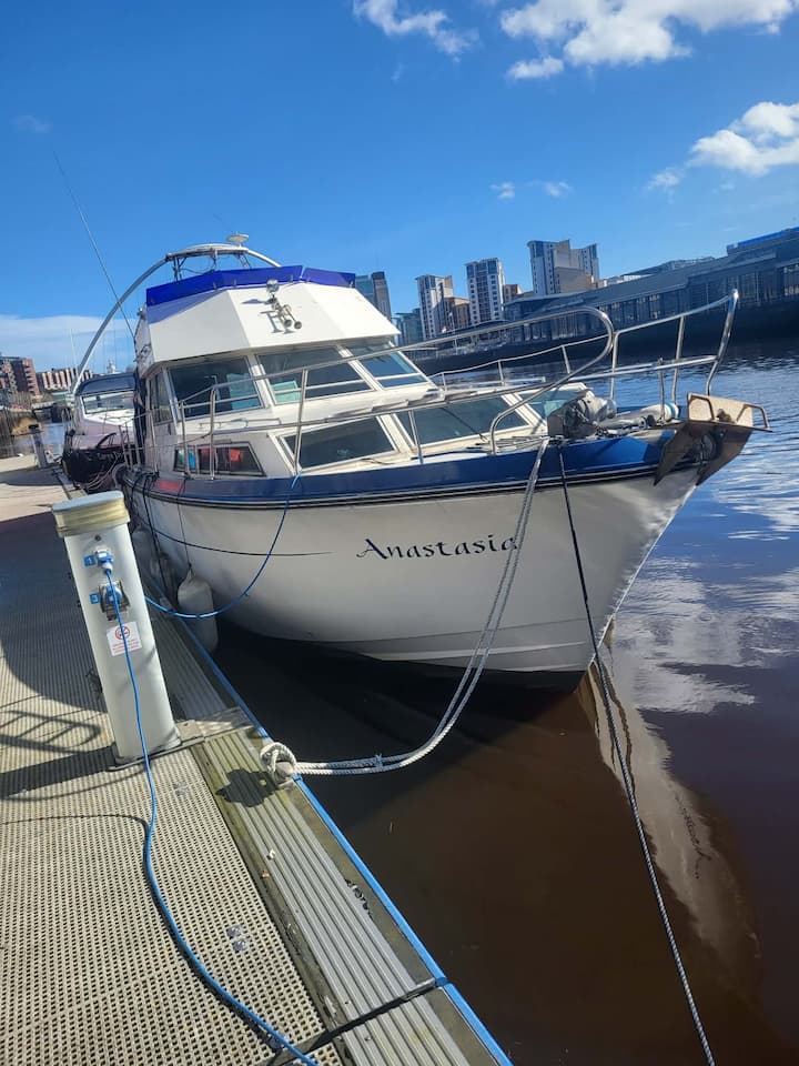40 Foot Yacht, In The Heart Of Newcastle Quayside - Newcastle upon Tyne
