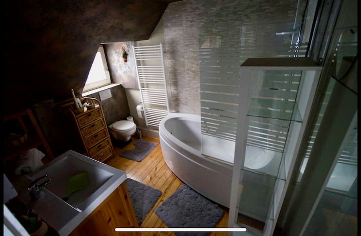 Nice Apartment With Balcony Near To Botanic Garden - Krefeld