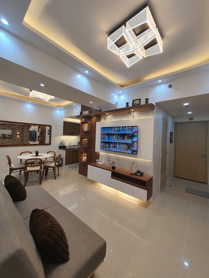 Lovely 2br/2tb Grass Residences T2 - Sm North Edsa - Quezon City