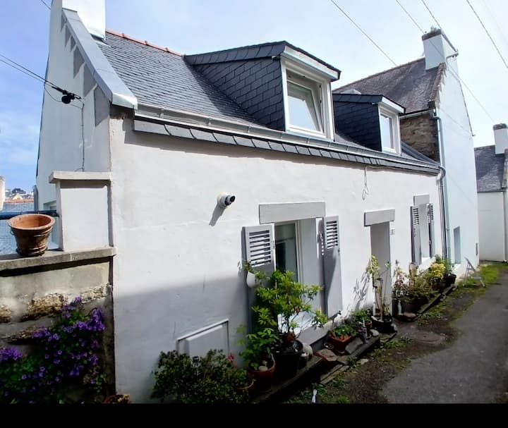 Maison De Pêcheur Au Port De Tréboul - Douarnenez