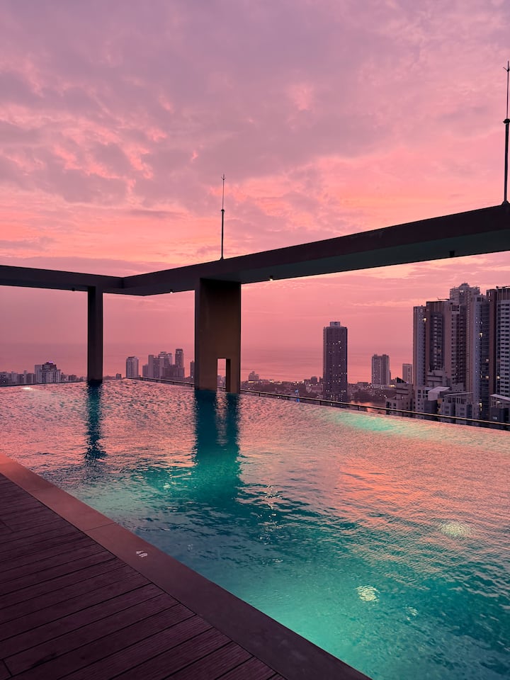 High-floor Large Luxury Apartment At Luna Colombo - Colombo