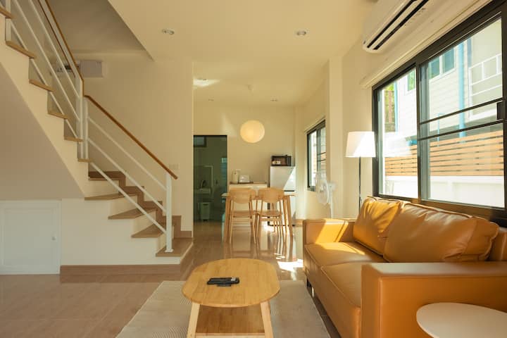 Dmk 10 Min | Cozy Home 1 | Free Parking - Bangkok Don Mueang Airport (DMK)