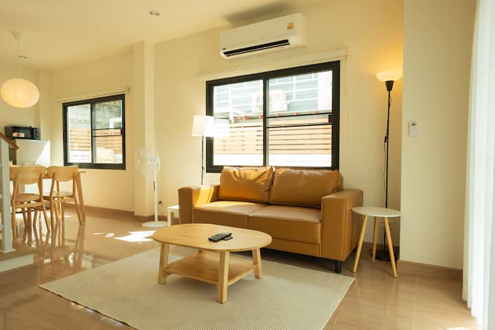Dmk 10 Min | Cozy Home 1 | Free Parking - Bangkok Don Mueang Airport (DMK)
