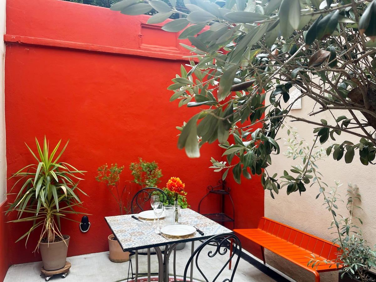 Obelisk Suite - 5 people - 24-hour check-in - Wi-Fi - Flats for Rent in ...