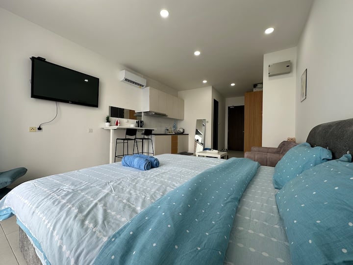 Wanderlust Studio 3pax@podium Swimming Pool Level - Kuching