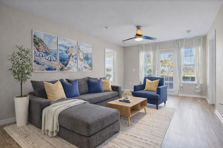 Upscale 4br Residence • Poolside Comfort - Austin, TX