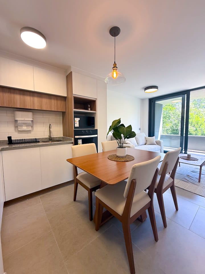 Moderno /Terraza/piscina/a Minutos Centro Pucón - Pucón