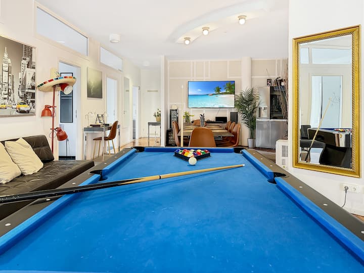 Large 6br Group Getaway With Pool Table - Munich