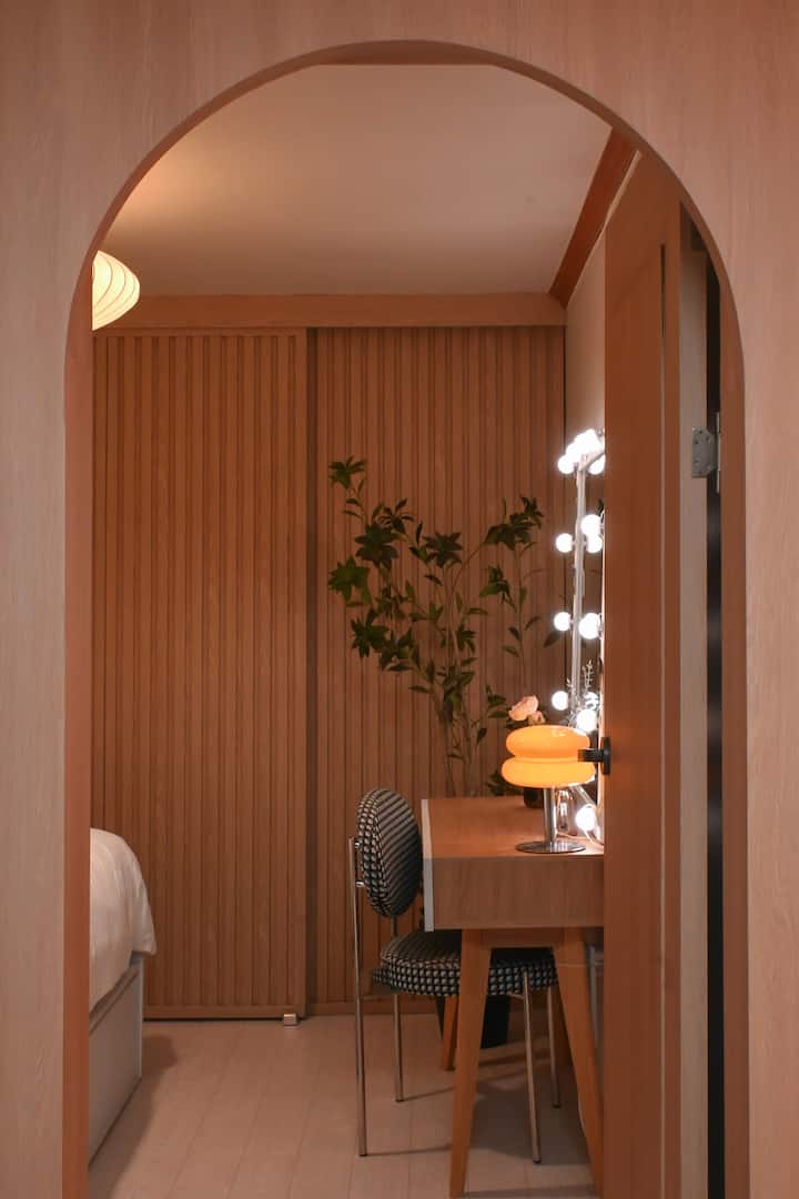 New Chill Stay Near Hwaseong Palace | 3 Queen Beds - Suwon-si