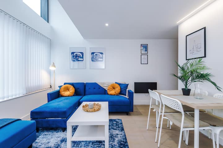 Stylish Manchester Apartment | 2br | Sleeps 6 - Salford