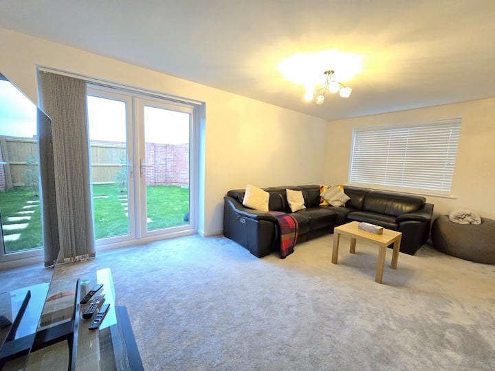 Spacious Home Ideal For Work And Family Stays - Wymondham