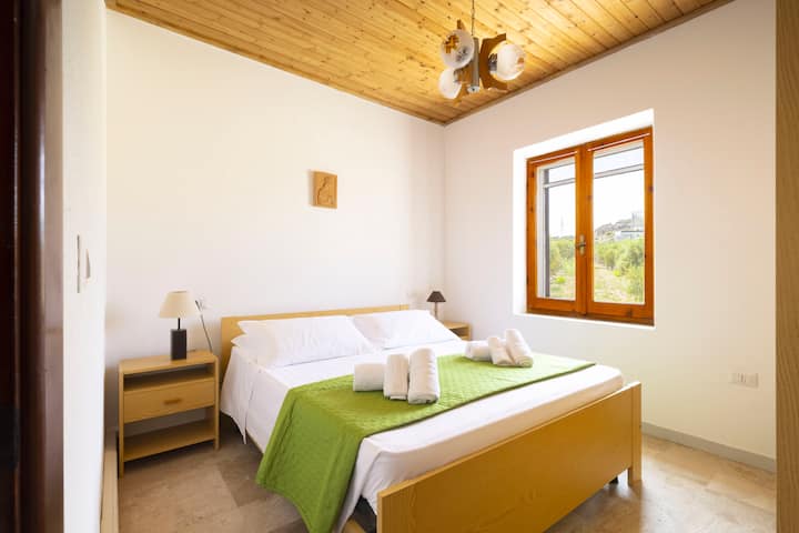 Ponenti Deluxe Apartment - 2 Bdr W/ Swimming Pool - Portobello