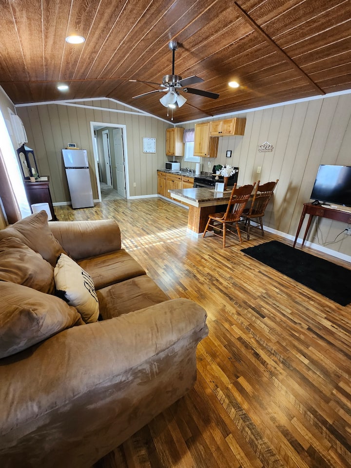 My Tiny Home /No Cleaning Fee - Shakamak State Park, Jasonville