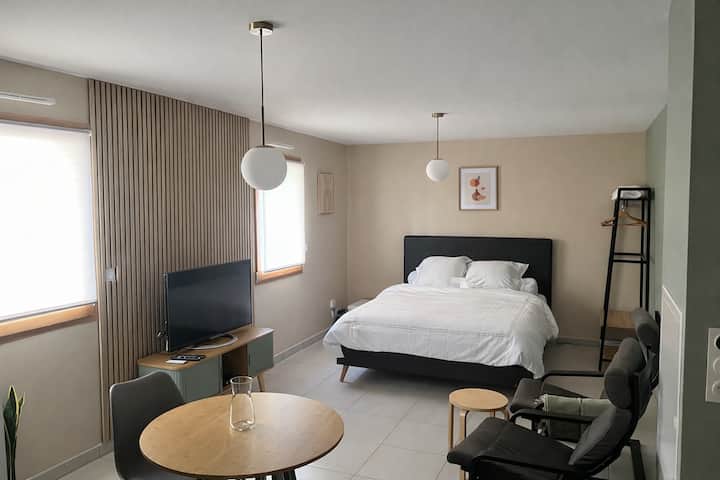 Studio Haut Standing – Calme & Confort - ibis Pontarlier