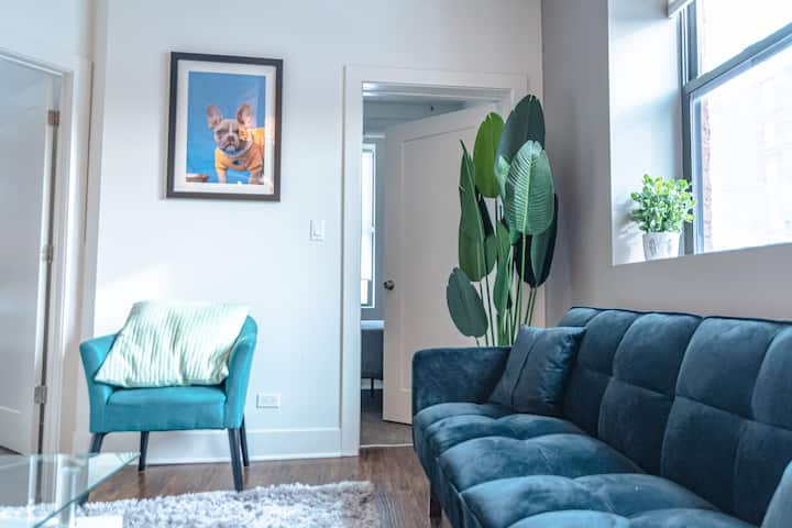 Stylish 420‑friendly Suite Near Mccormick - McKinley Park - Chicago
