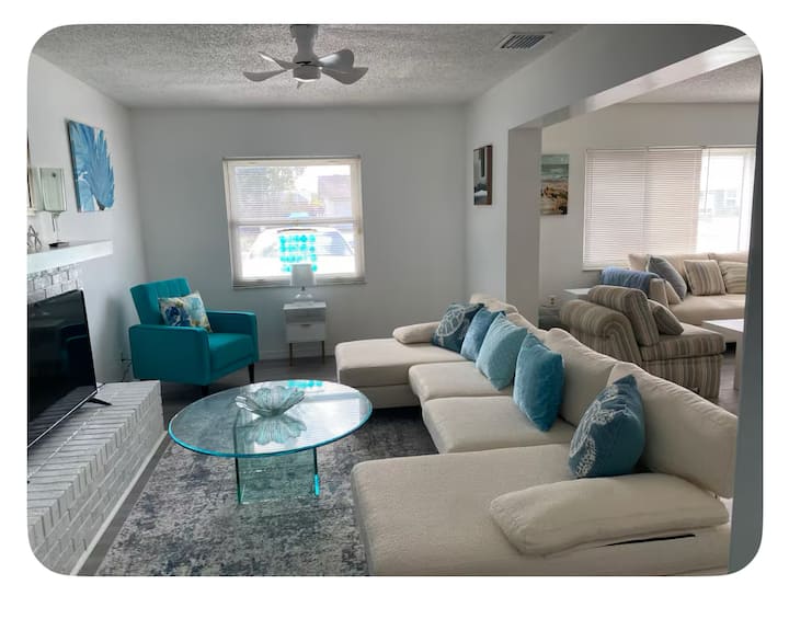 Naples Sea Glass Cottage - Naples, FL