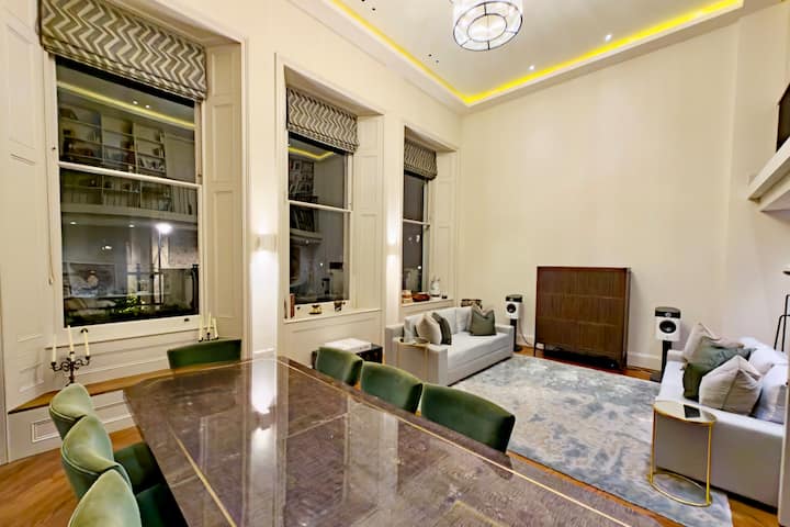 Kensington 4bd Grand Home - London