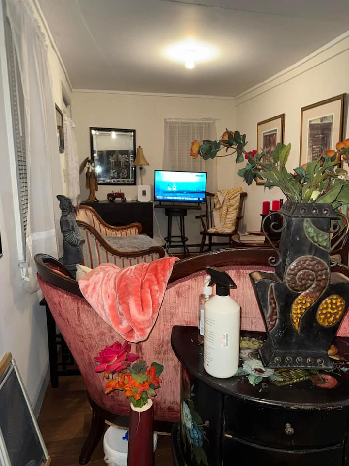 Charming Colonial 1br Near Casinos &Mystic Village - Hopeville Pond State Park, Griswold