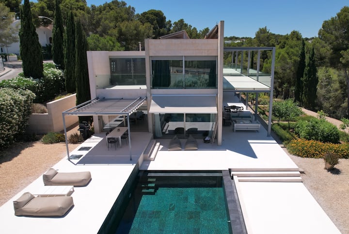 Villa With Pool And Seaviews On Mallorca - Magaluf