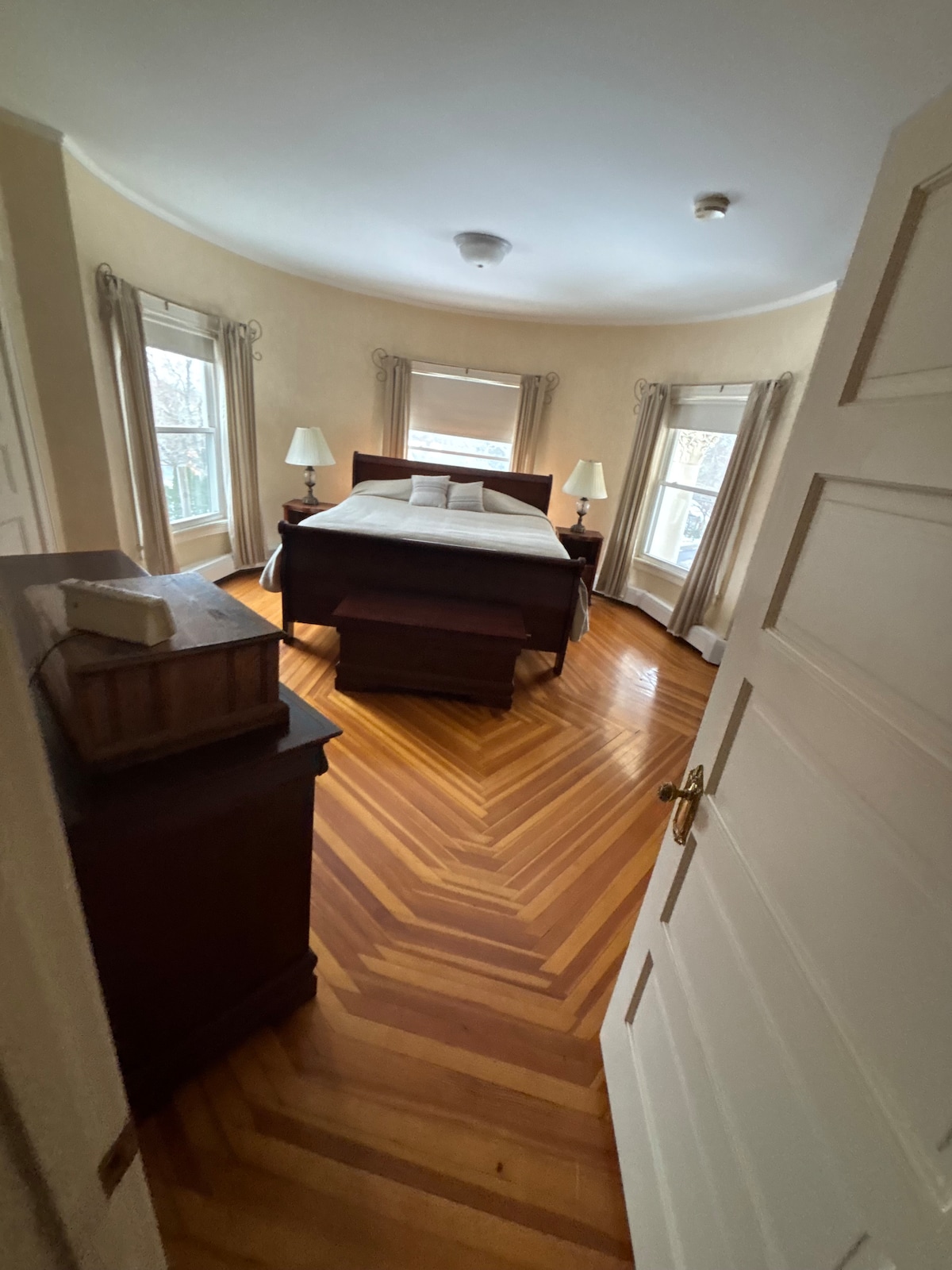 Lower Level Private Room in Quiet Home - Houses for Rent in Manchester ...