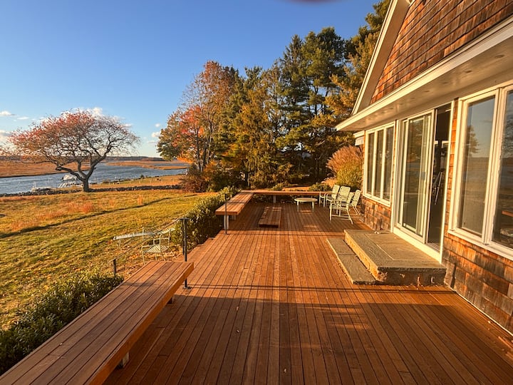 River Meets Sound: 3br Oasis W/ Dock & Sunsets - Old Lyme, CT