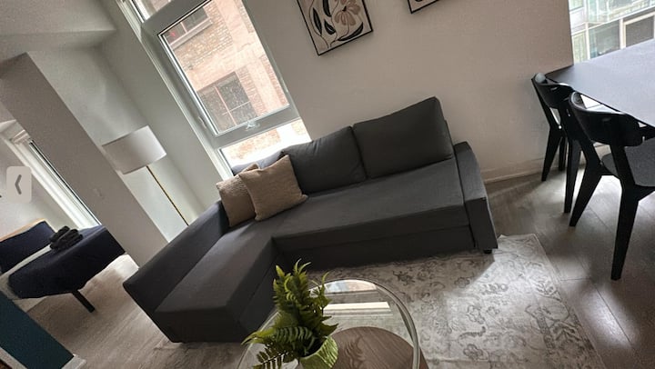 Condo With Grey Sofa Bed - Port Hope