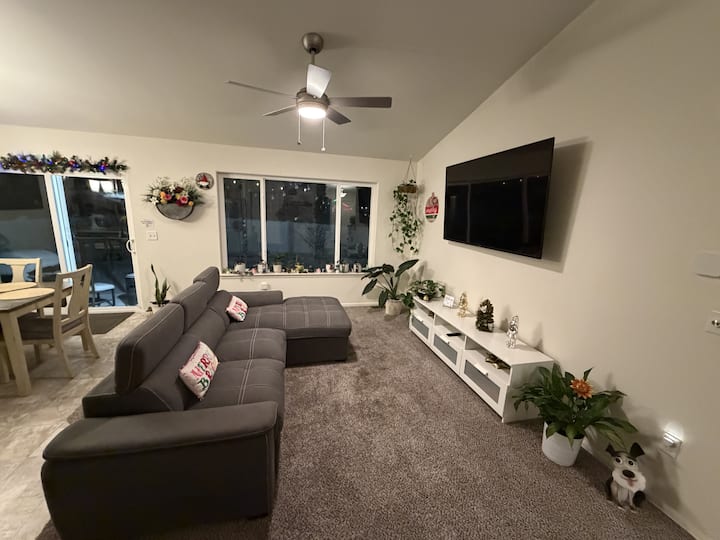 Karolina Cozy Stay - Greeley, CO