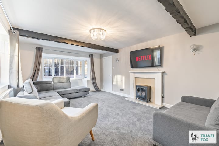 Cheadle Cottage - Hot Tub And Pool Table! - Derbyshire