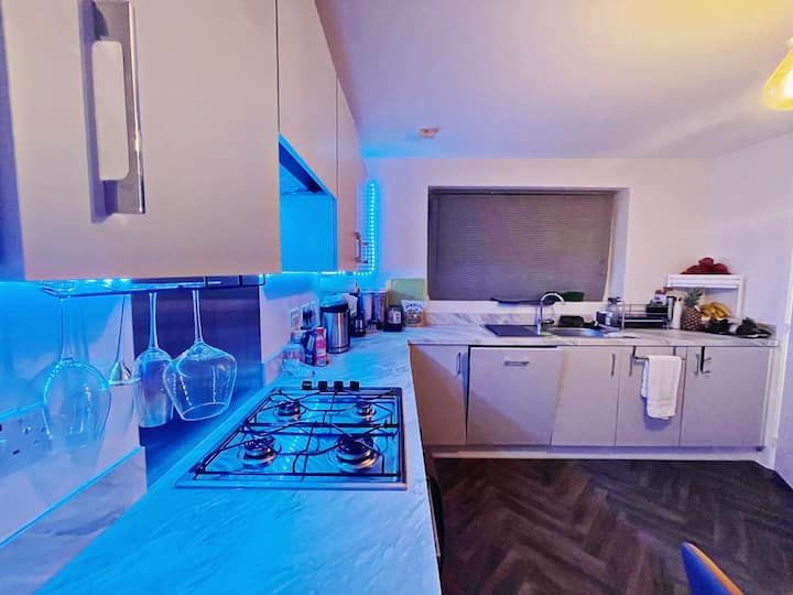 Ensuite Room Near Leeds City Centre &Temple Newsam - Leeds