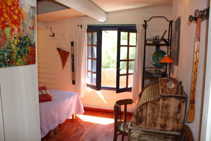 Globe‑trotter : Nature, Calme Et Dépaysement - Saint-Guilhem-le-Désert