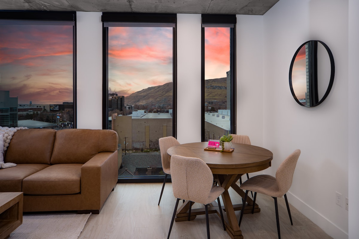 8thFloor!|CityView|HotTub|Pool|Gym|Parking|KingBed - Apartments for ...