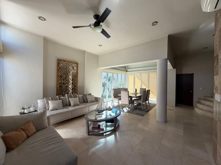 Casa Cielo: Cómoda, Bien Ubicada Y Zona Tranquila - La Paz, Mexico