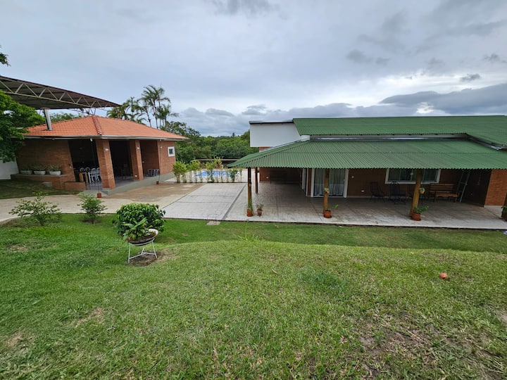 Linda Chácara Em São Pedro - Águas de São Pedro