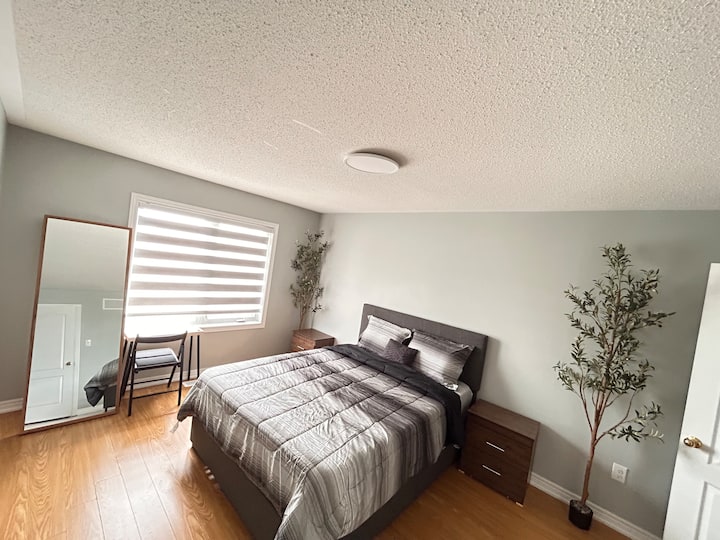 Clean Home Sleep 13+ Wi-fi Netflix Parking 7 Beds - Ontario