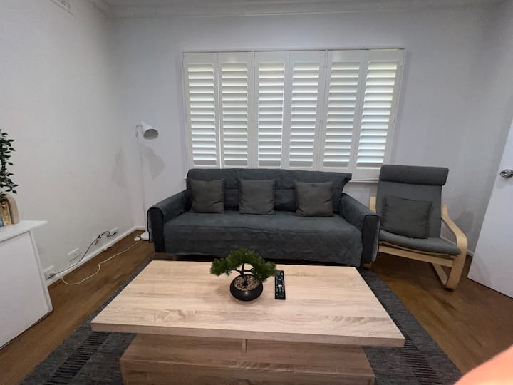 3 Br House - Caroline Springs