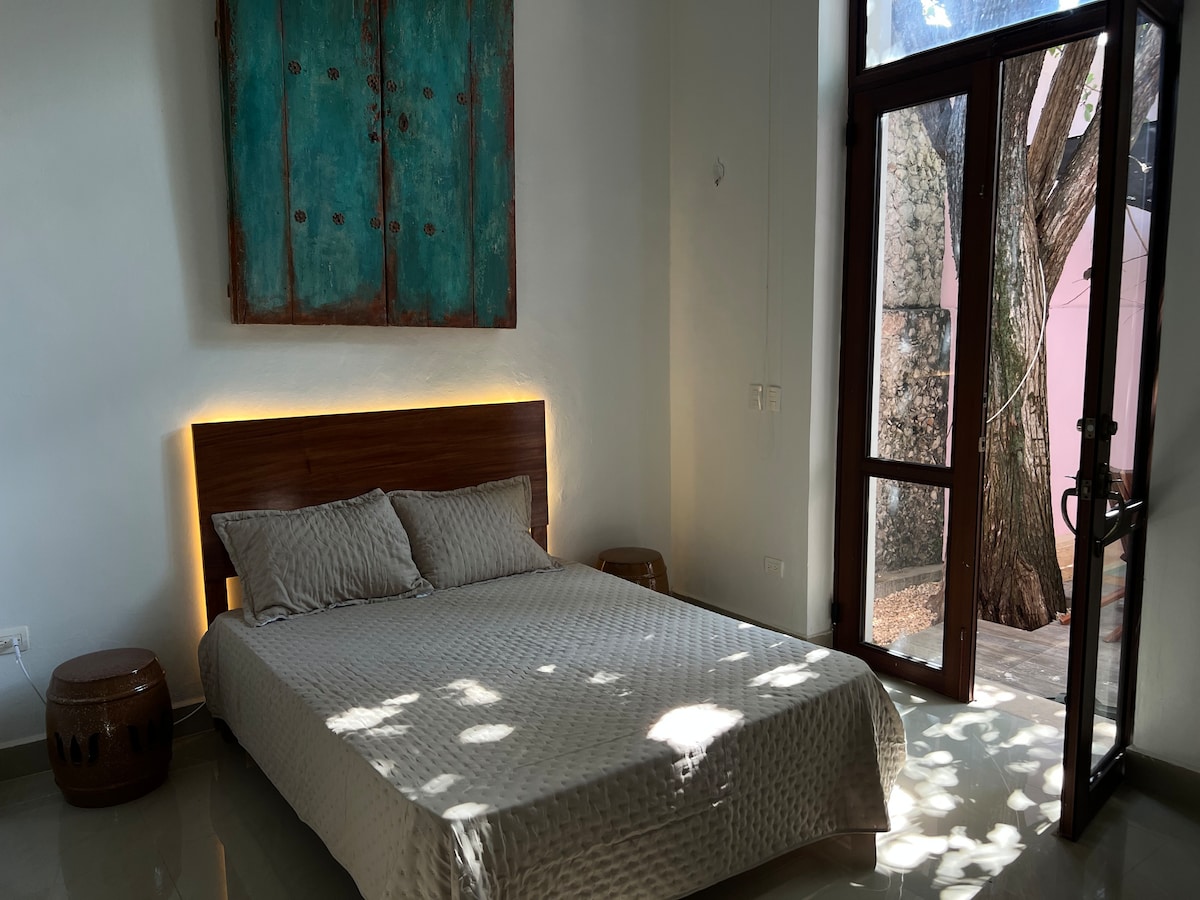 DELI - Suite con vistas a la piscina (4) cerca del paseo Montejo ...