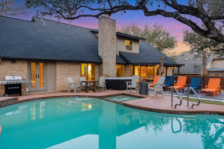 Luxury 6br W/ Heated Pool, Hot Tub, Fire Pit - United States