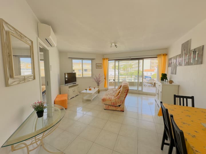 Lumineux T2 • Terrasse - Clim • Proche Plage/port - Cavalaire-sur-Mer