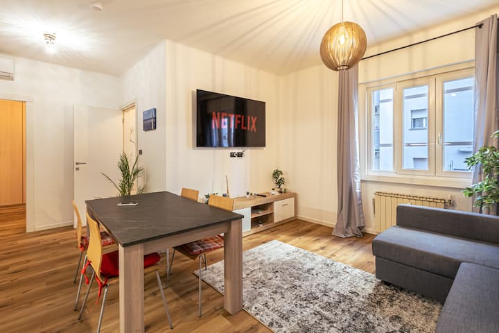 [Tv65" & Free Netflix] Barbariga Comfort Apartment - Trieste
