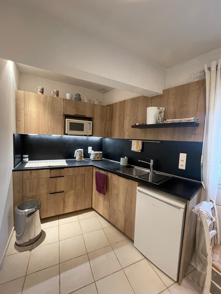 Meublé Courte Durée, Cure/vacances Proche Thermes - Vals-les-Bains