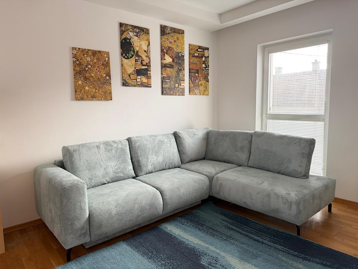 Celý Dům V Klidné čáSti Města, Parkování Zdarma - Hradec Králové