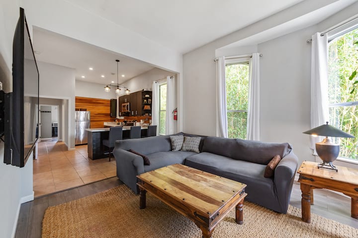 Fully Equipped 8br 6ba | Few Mins To Sf - Oakland