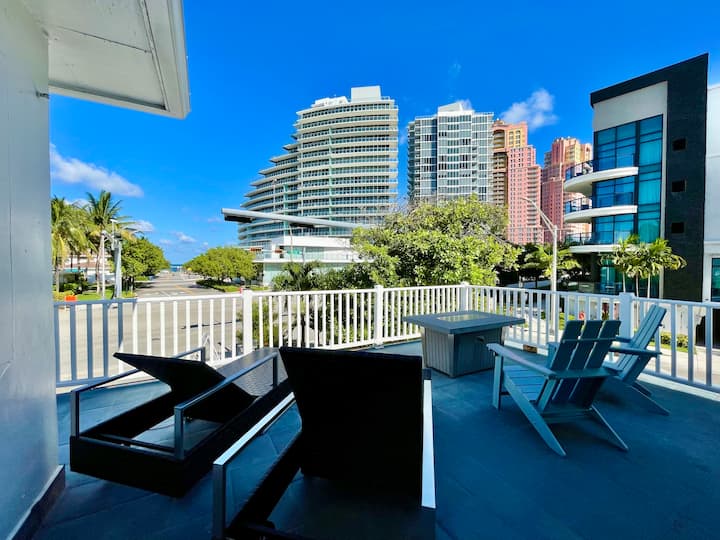 2237/u3-beachfront-3-bedroom-balcony-apt-ac-dwntwn - Fort Lauderdale