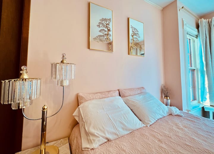 Private Room In Spacious Travel Nurse Home - Wausau, WI