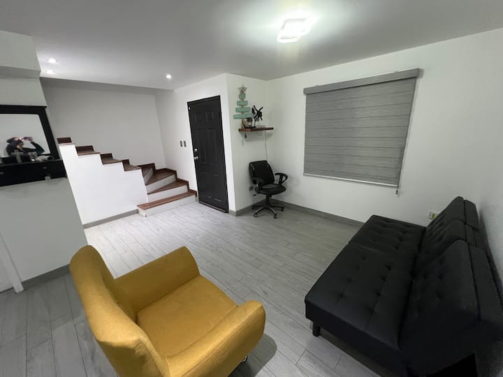 Céntrica, Segura Y Confortable Casa Moderna - Mexicali