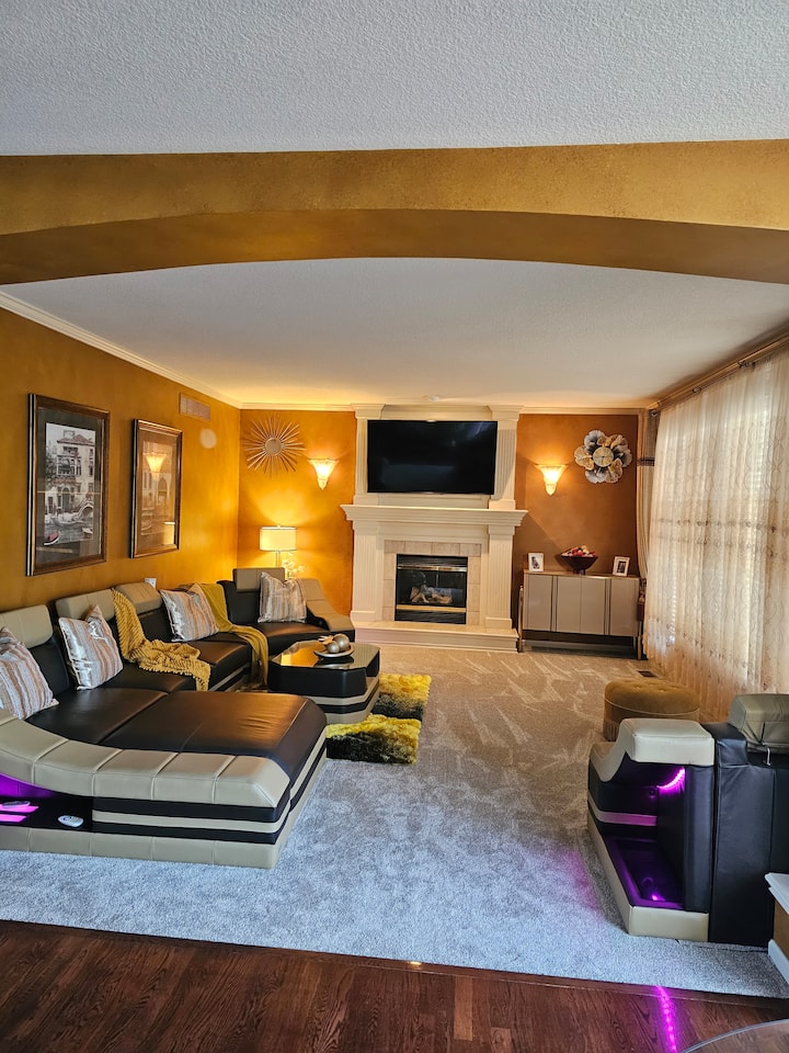 World Cup Getaway, 3400 Sqf, 12 Min To Arrowhead - Lee's Summit, MO