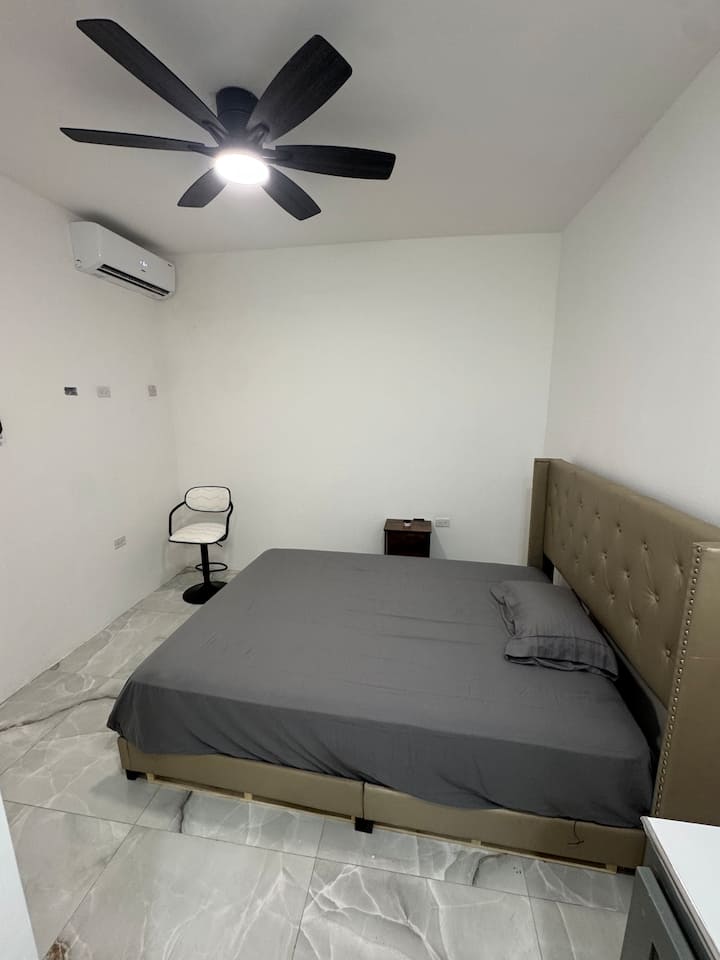 Come Check Out Airbnb Located In Santa Cruz. - Santa Cruz, Jamaica