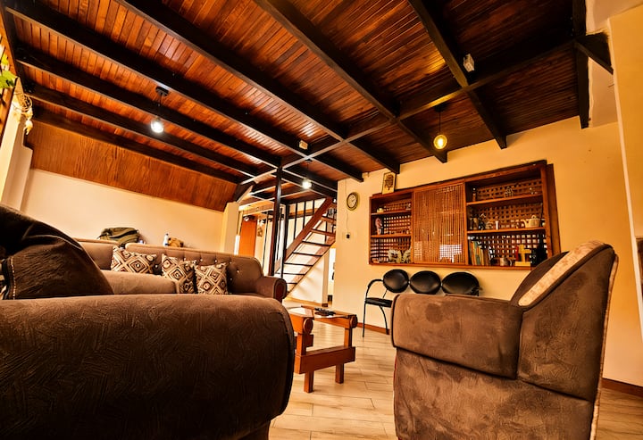 Quinta En Montalvo. Jacuzzi + Bbq + ÁReas Verdes - Ambato
